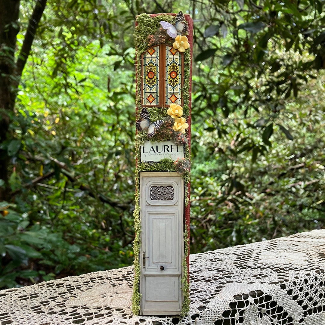 SAMPLES of Personalized Custom Book Houses/book House With Your ...