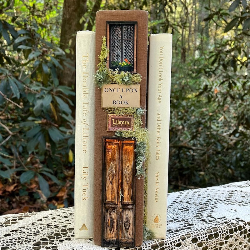 HiddenBookNook - Etsy