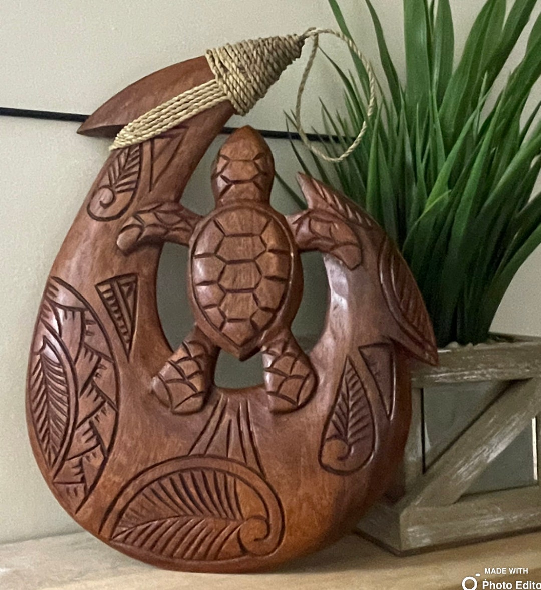 Amazingly Detailed Solid Sea Hibiscus Wood- Hand-carved Makau With Honu ...