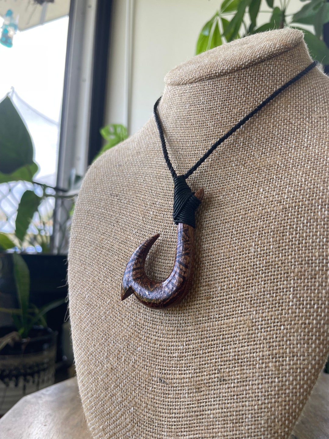 Handsomely Hand Carved Koa Wood Hawaiian Makau (fish Hook) Necklace ...