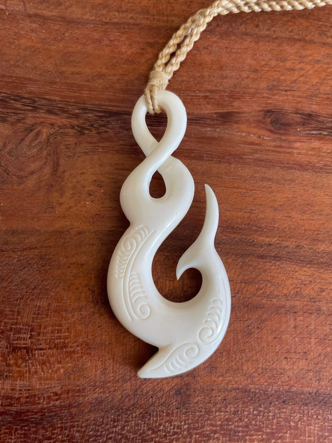 Pikura - Infinity- Whale Tail Makau or Fish Hook Hand Carved and Etched ...