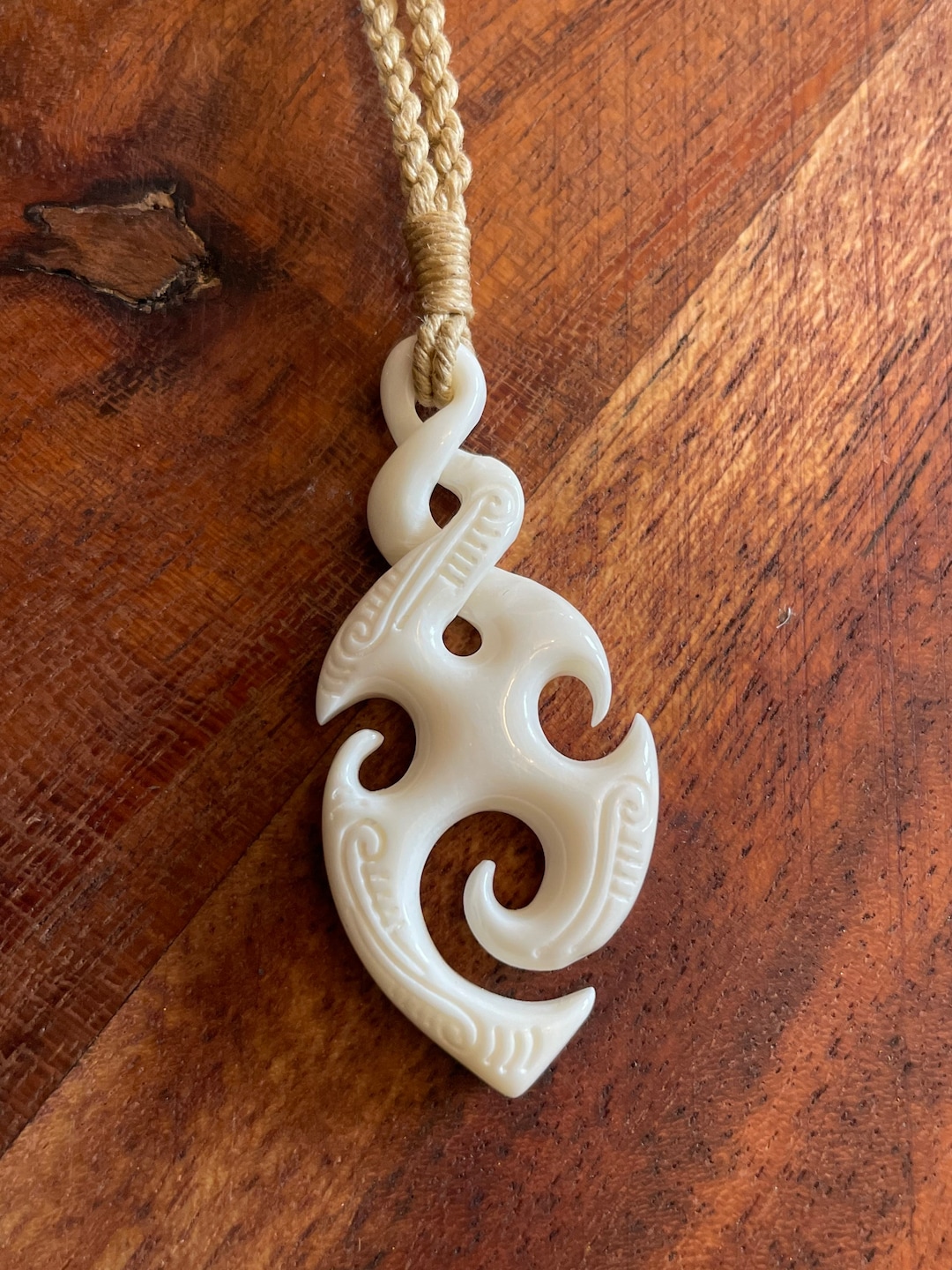 Hand Carved Buffalo Bone Pikorua Necklace, Adjustable Polynesian ...