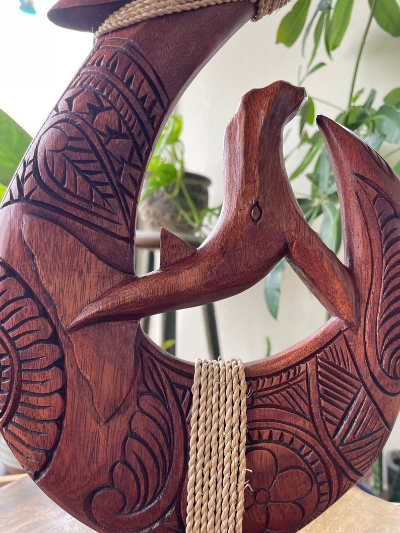 Hand Carved Hibiscus Wood Makau – Tribal Whale Shelf Decor - Etsy