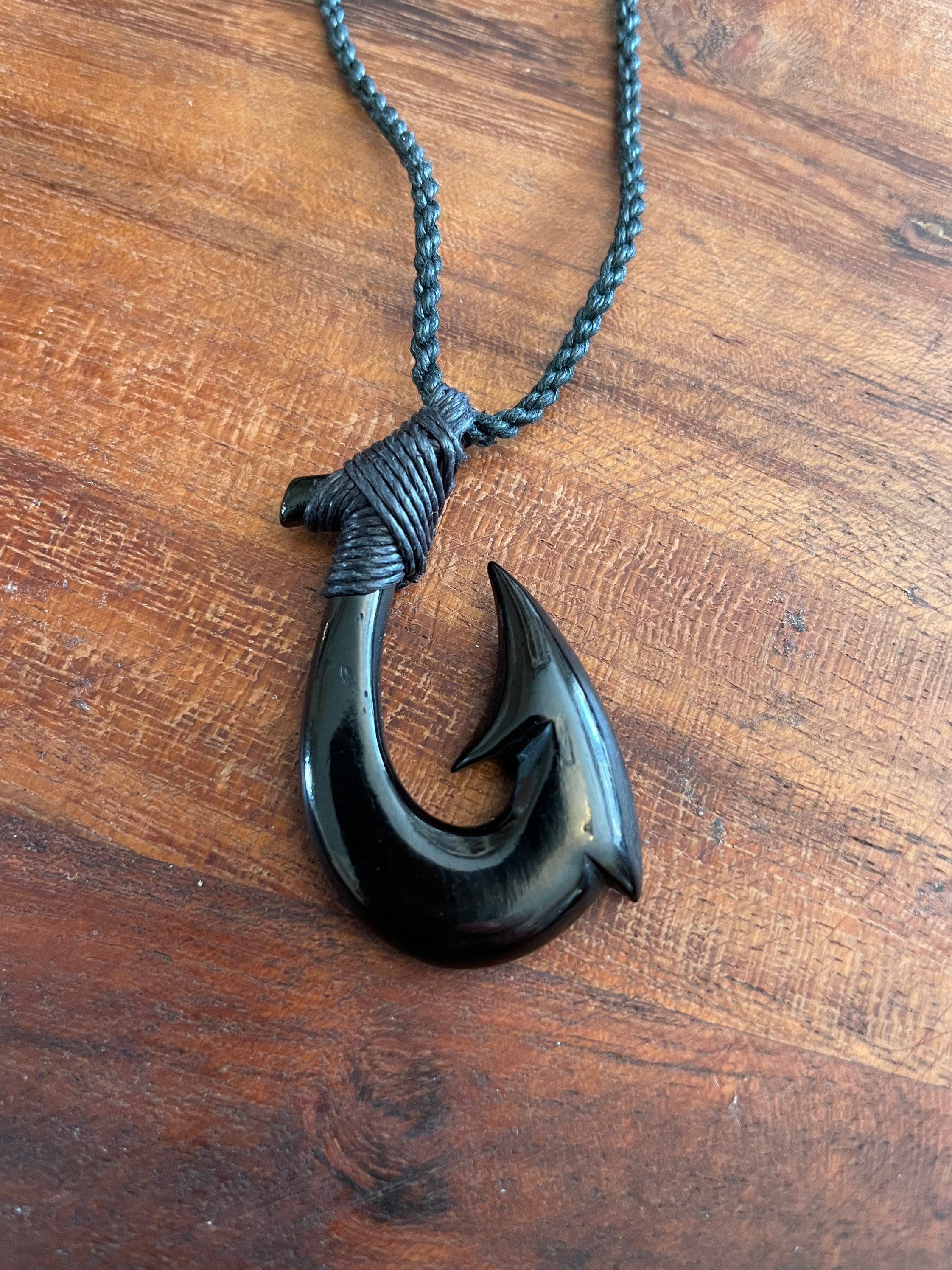 Onyx Solid Buffalo Bone/horn, Hand Carved, Hei Makau ( Fish Hook ...