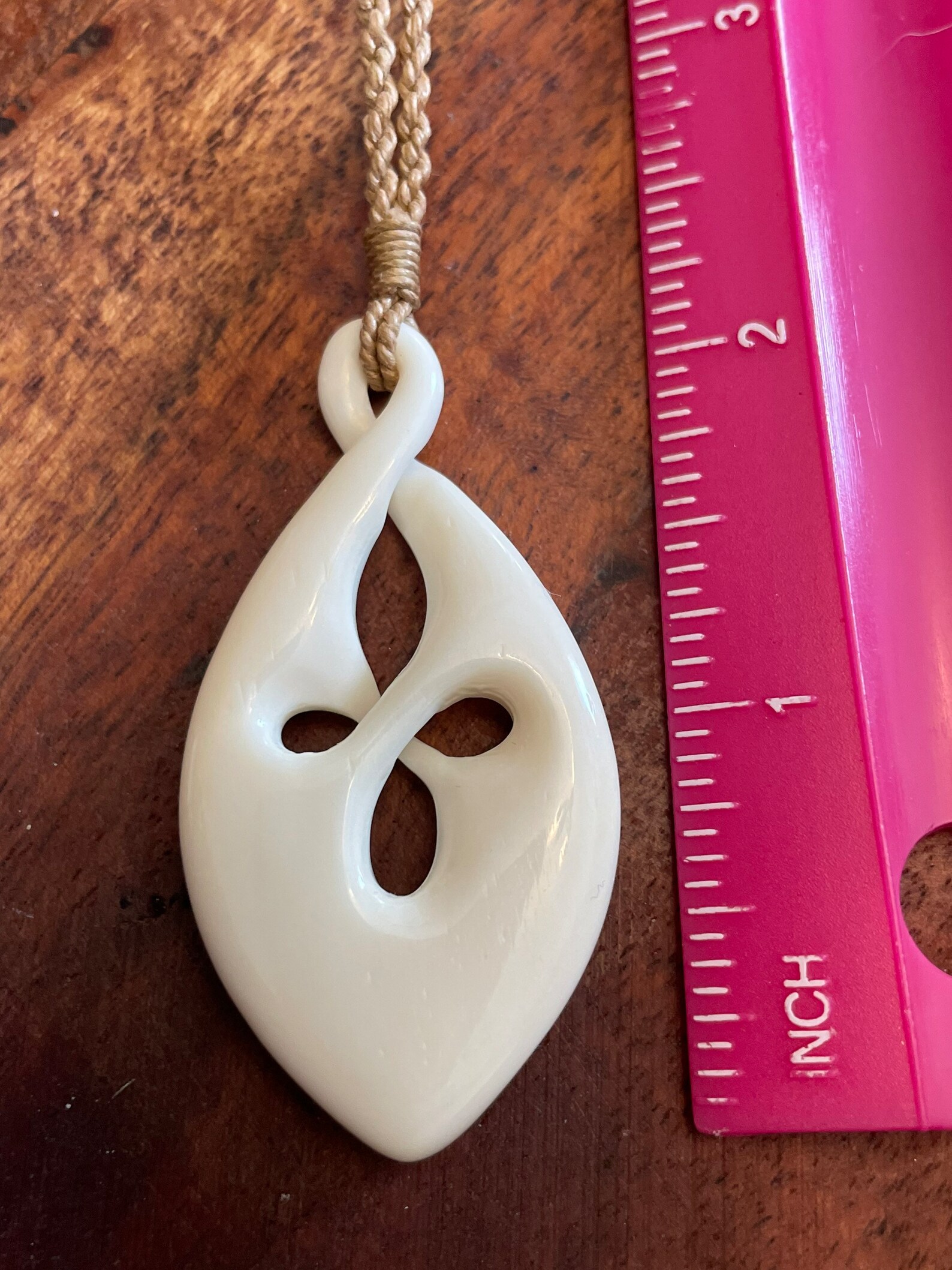 Unique Traditional Polynesian Hand Carved Solid Bone Pikura (infinity ...