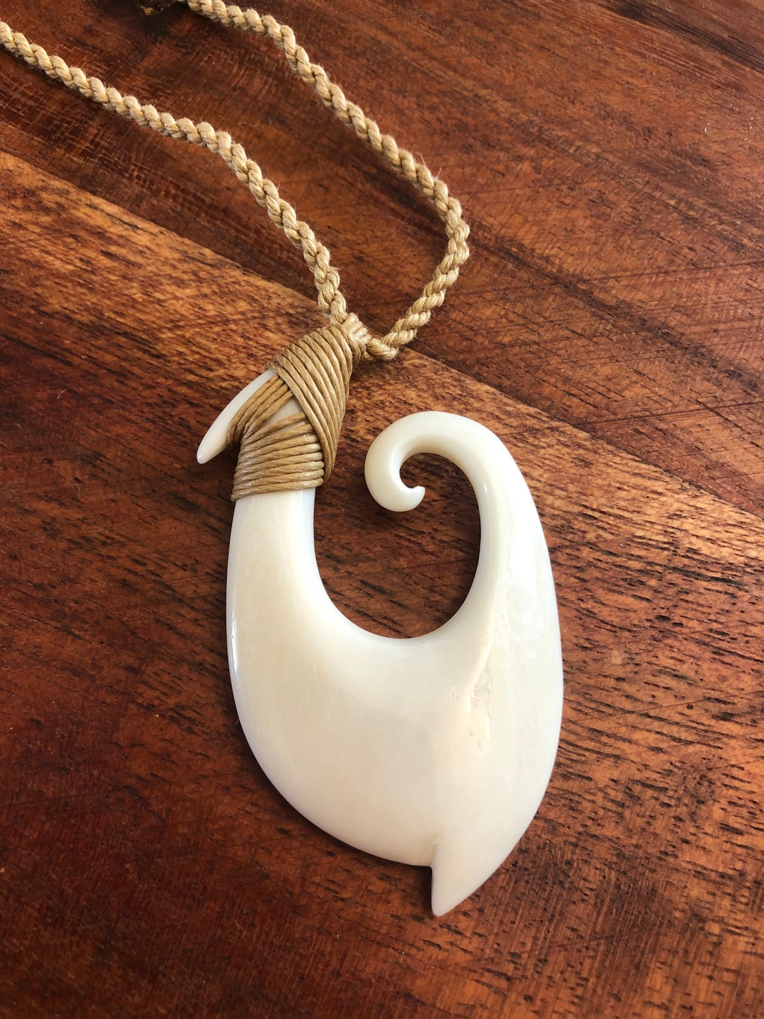 Unique Handsomely Polished Hand-carved Buffalo Bone Hei Makau (fish ...