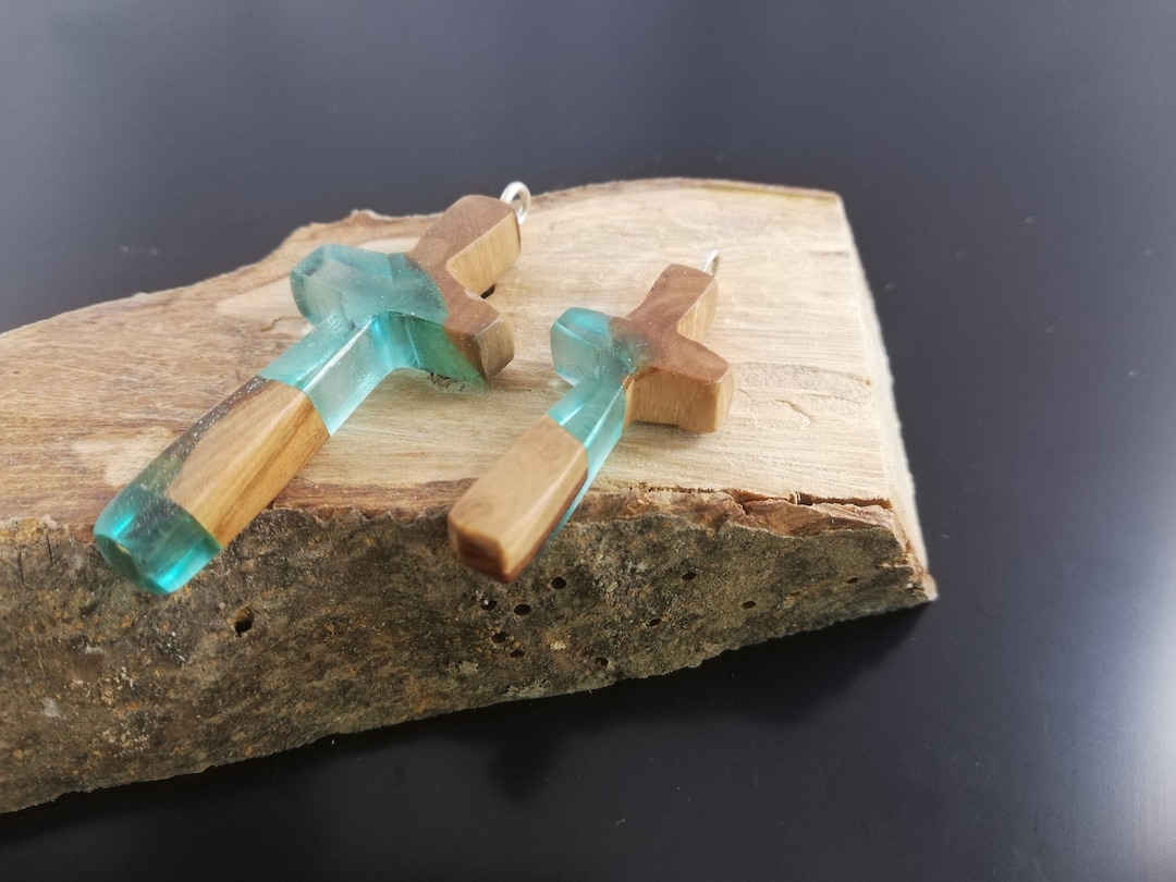 Handmade Unique Pair of Crosses With Wood, Epoxy Resin and Green the ...