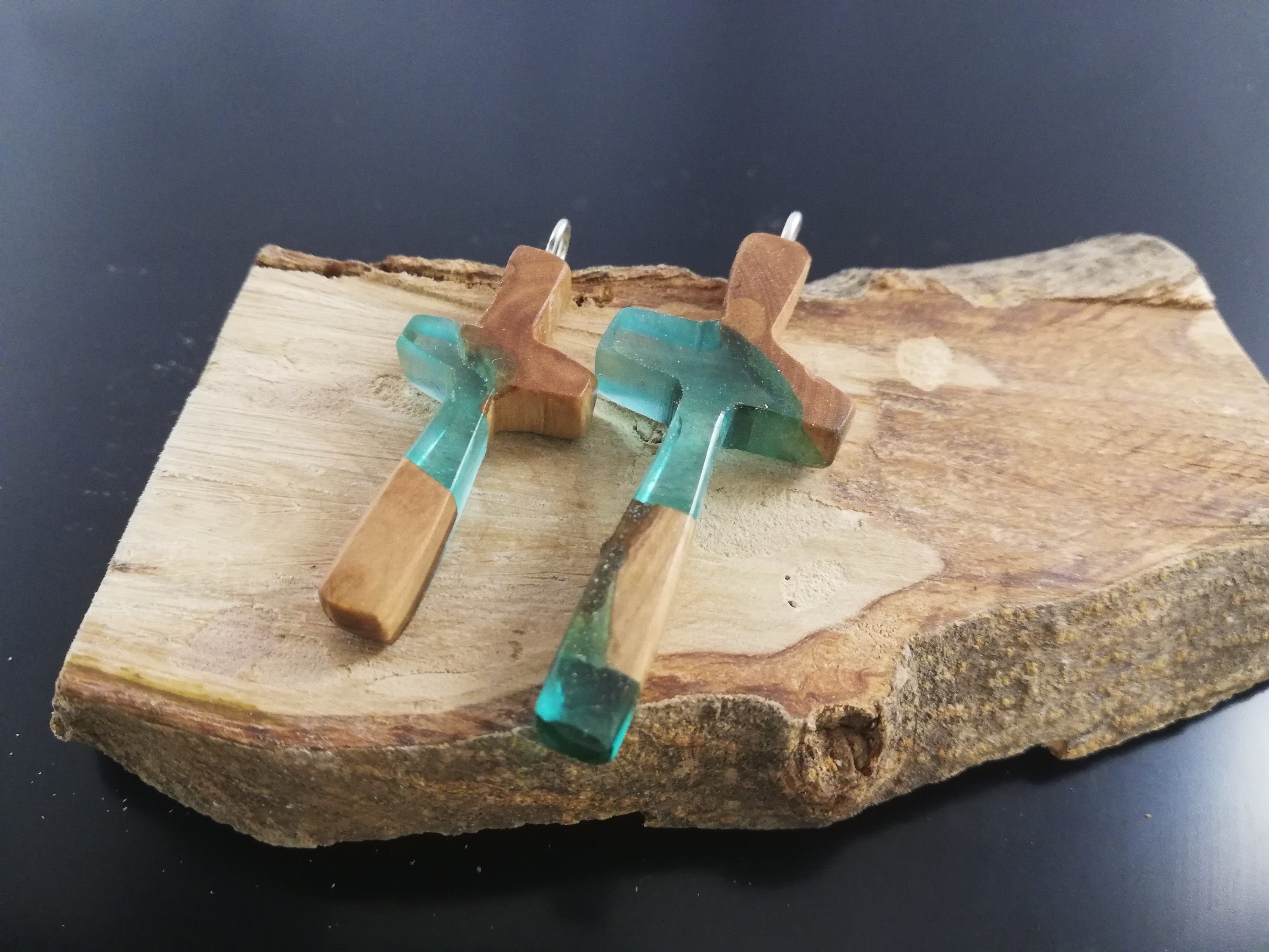 Handmade Unique Pair of Crosses With Wood, Epoxy Resin and Green the ...