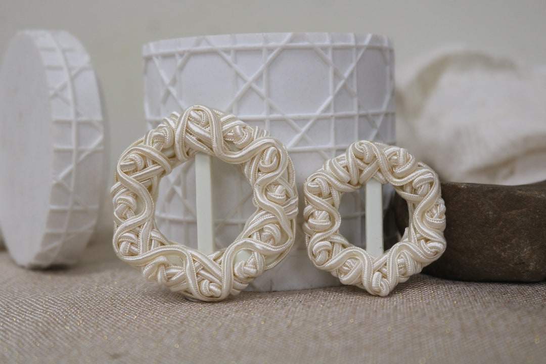 Vintage European Fabric Design Buckle. / Cream White Fabric Belt Buckle ...
