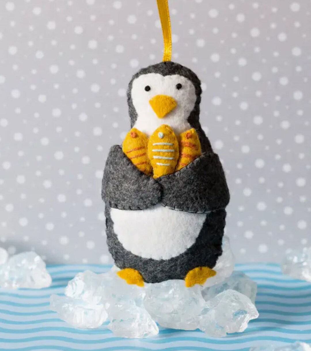 Wool Mix Felt Craft Mini Kits - Bee - Heart - Penguin - Hare - Bunny ...