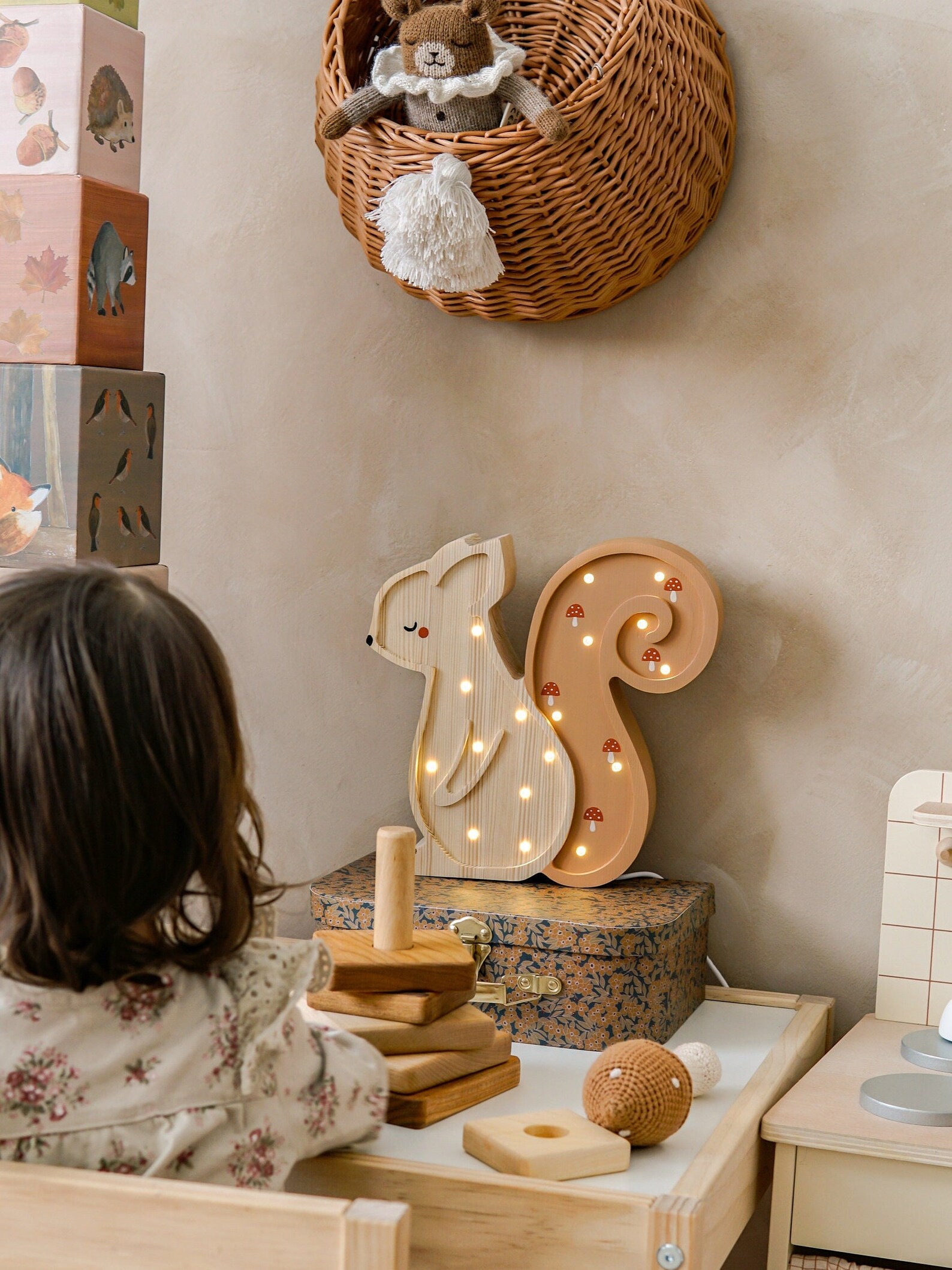 Wooden Night Light for Kids, LED Lamp With Squirrel Design, Kid Lamp ...