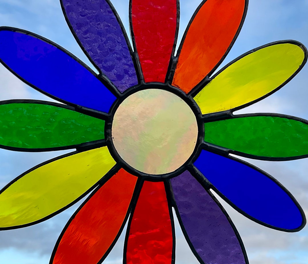 Stained Glass Daisy Suncatcher Daisy Suncatcher Handcrafted Glass ...