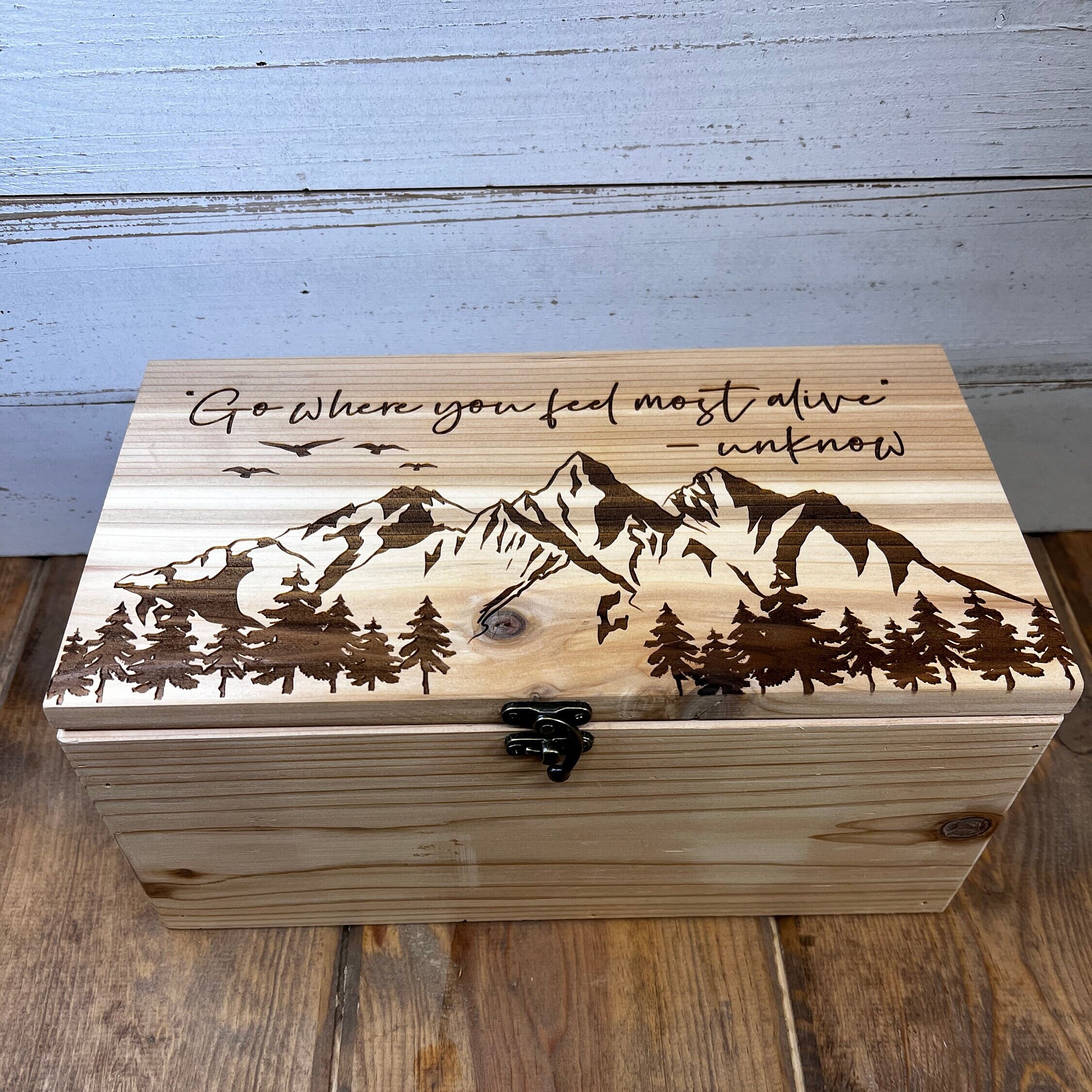 Large Box Mountain Scene Memento Gift Box - Etsy