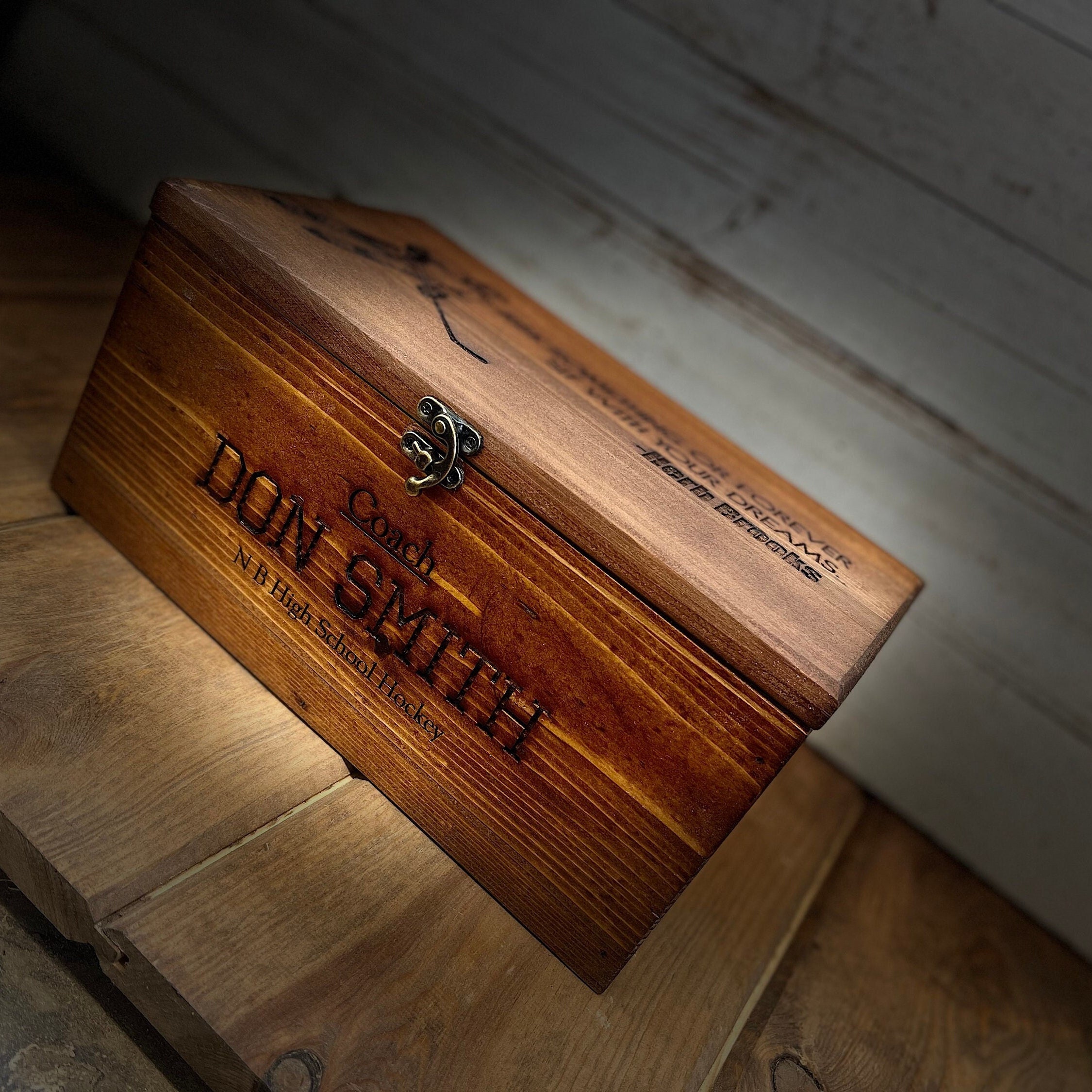 Hockey Player Keepsake Box / Rustic Sports Memorabilia Box - Etsy Canada