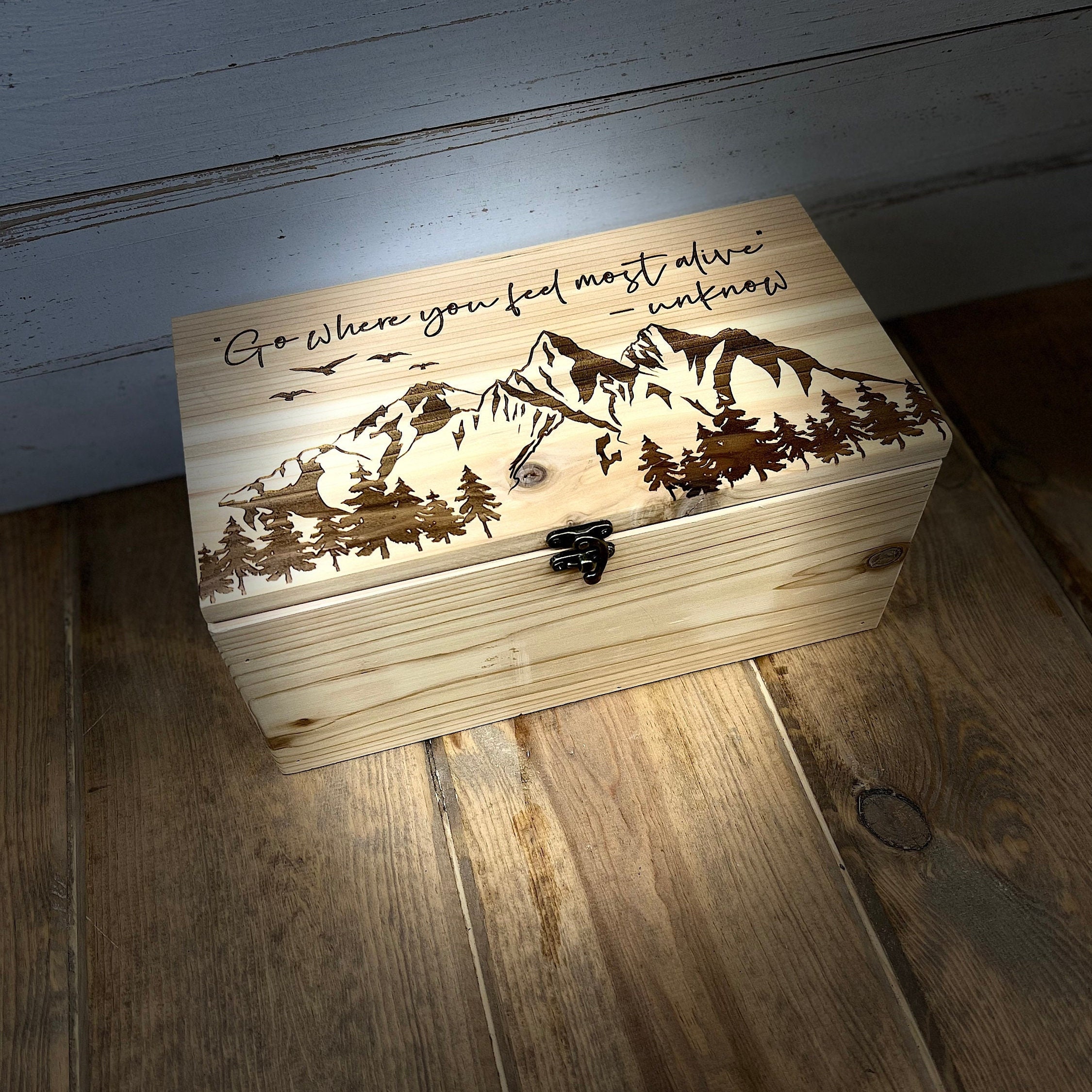 Large Box Mountain Scene Memento Gift Box - Etsy