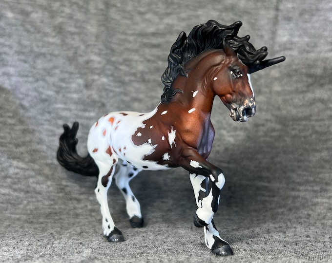 CM Custom Breyer Mini Fireheart Mustang Stablemate Horse Figurine Bay ...