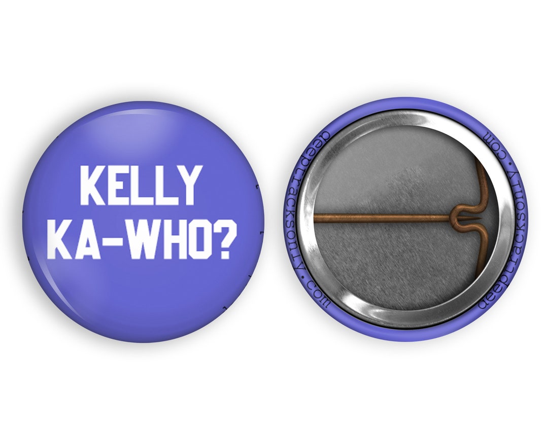 Kelly Ka-Qui Ryan Howard, Kelly Kapoor Le bouton Pinback de 1 pouce du ...
