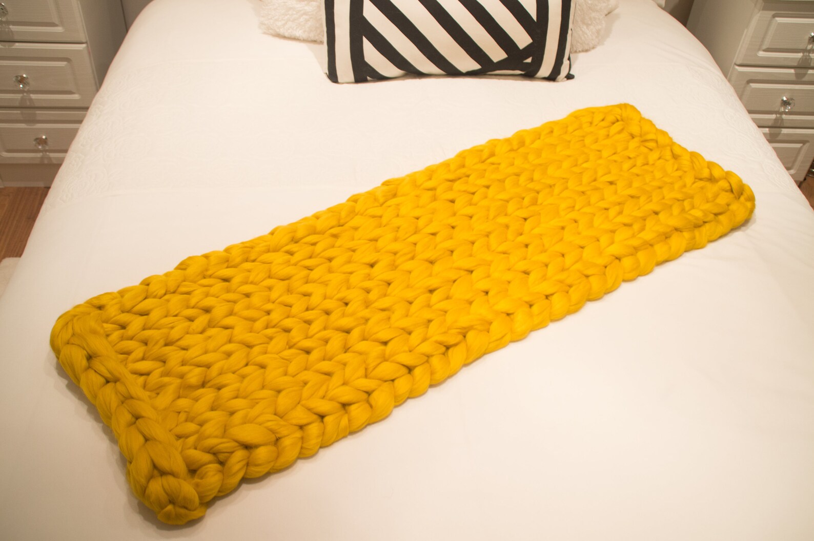 Merino Wool - Chunky Knitted Bed Runners - Etsy UK