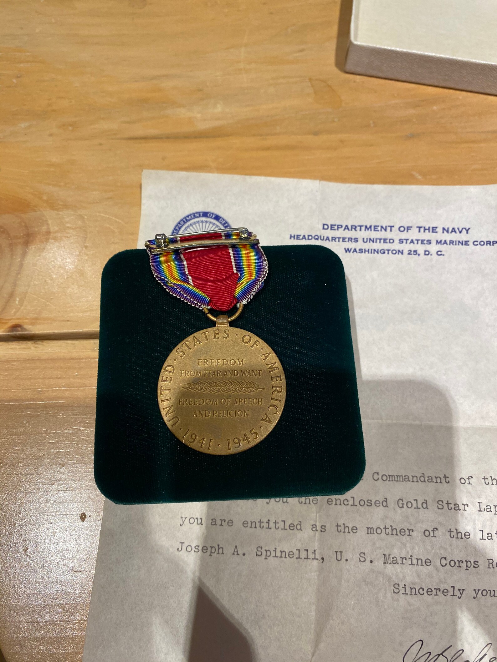 World War II Gold Star Lapel Button Mother’s Medal - Etsy