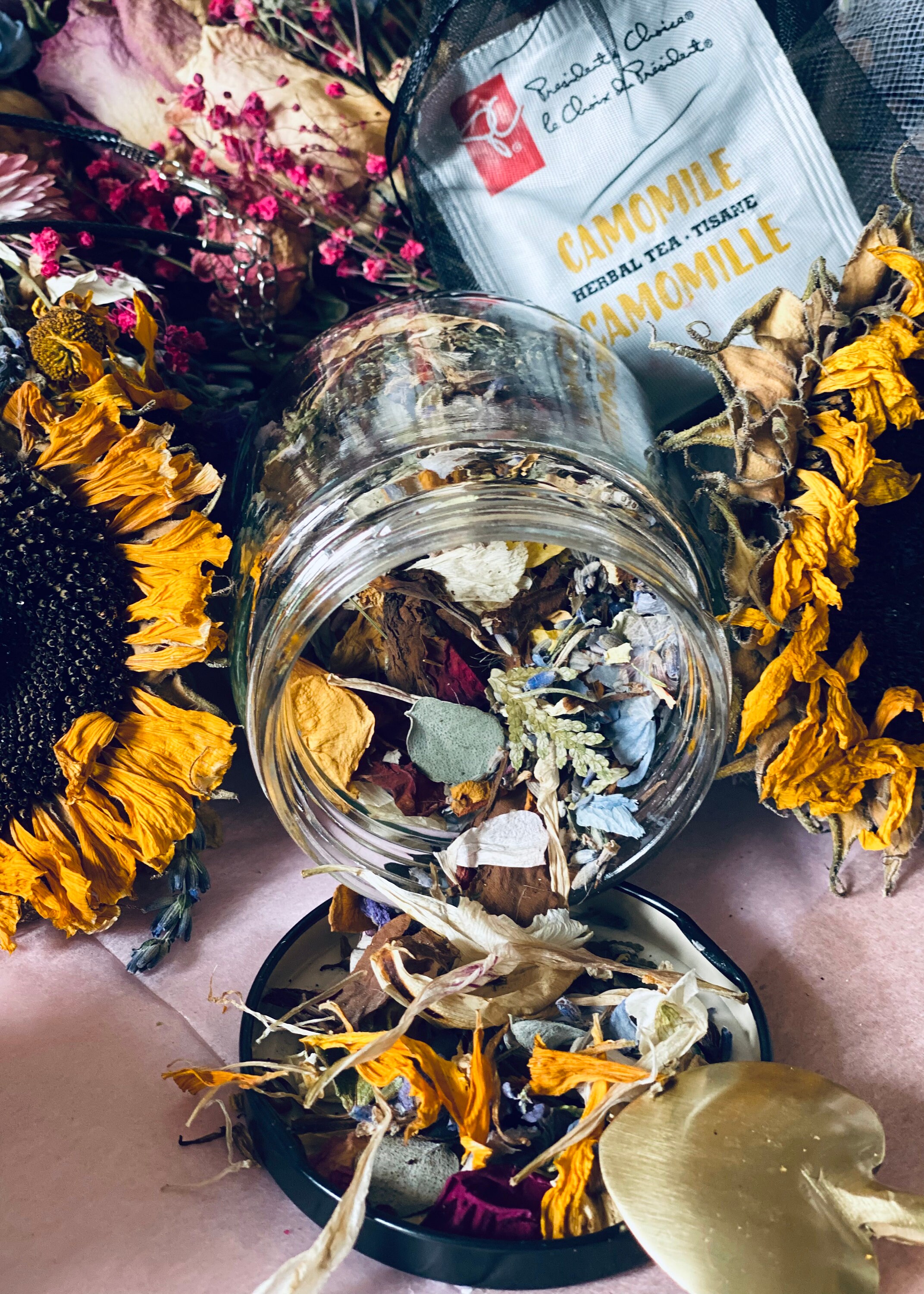 Floral Loose Incense: Samhain Spells, Rose Quartz, Dried Flowers - Etsy