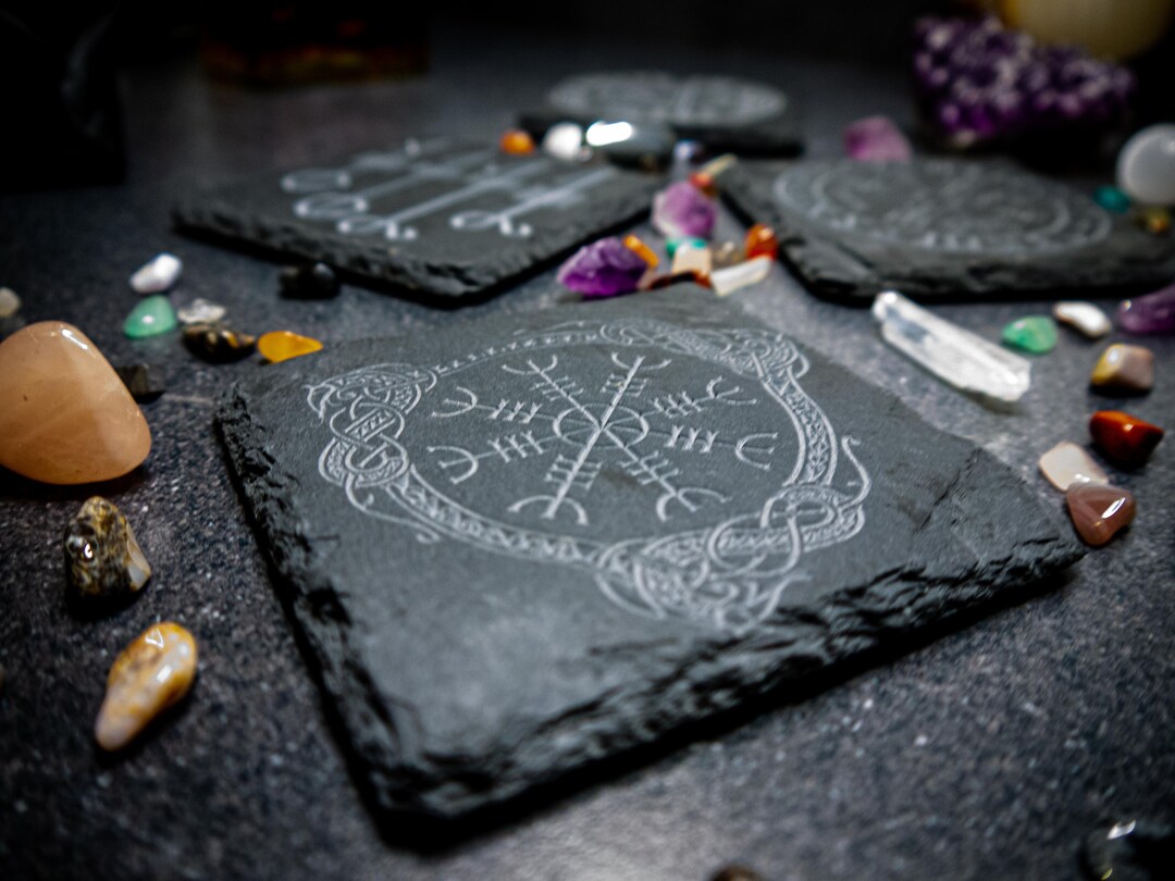 The Helm of Awe, Vegvisir Coaster, Norse, Valheim Inspired , Magical ...