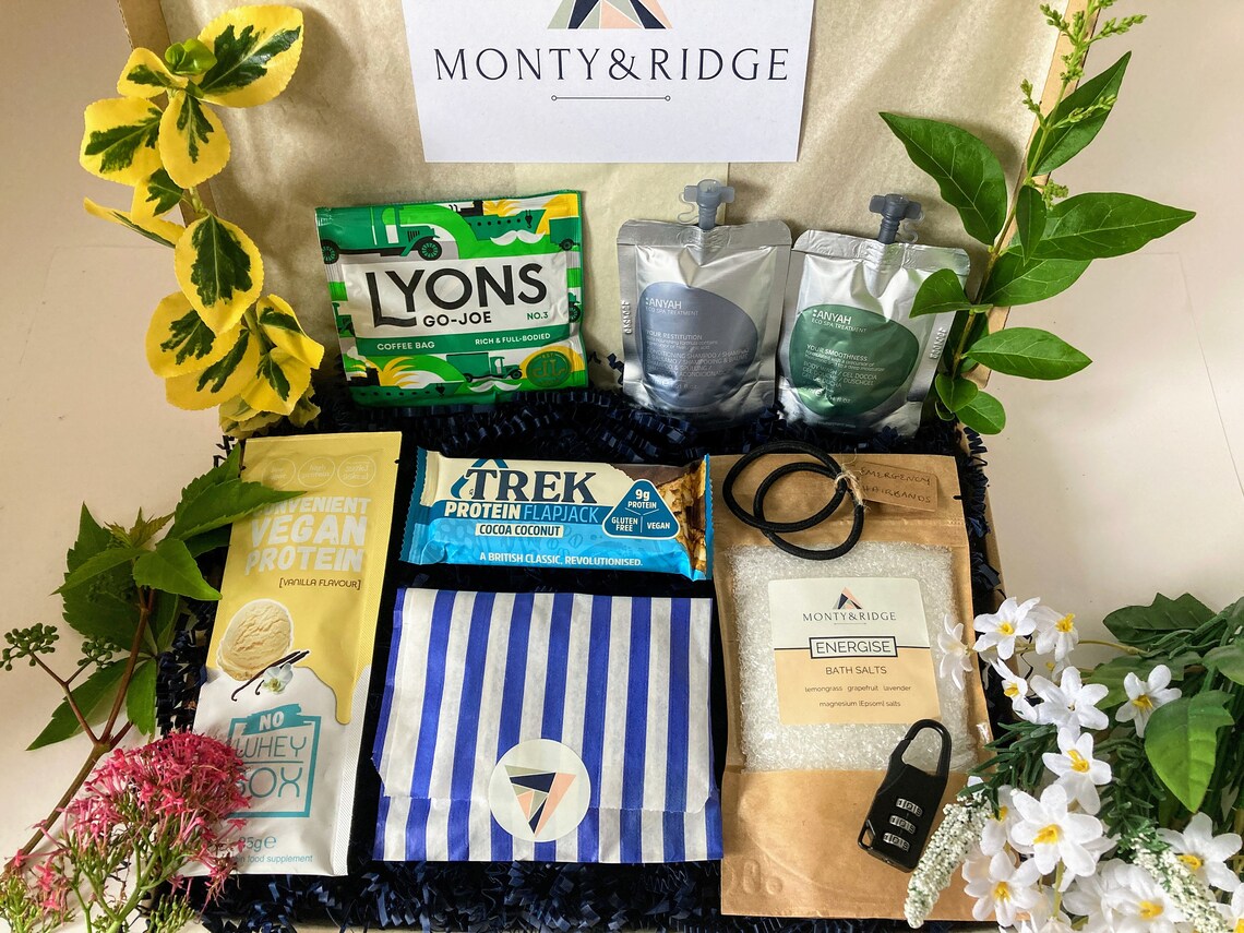 ULTIMATE Fitness Box | Gym Kit | Personalised Letterbox Gift Hamper for ...