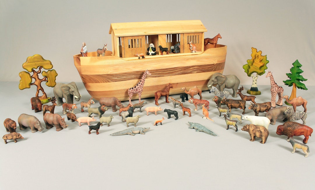Handmade Wooden Noah's Ark Toy: 29 Animal Figures, Waldorf Montessori ...