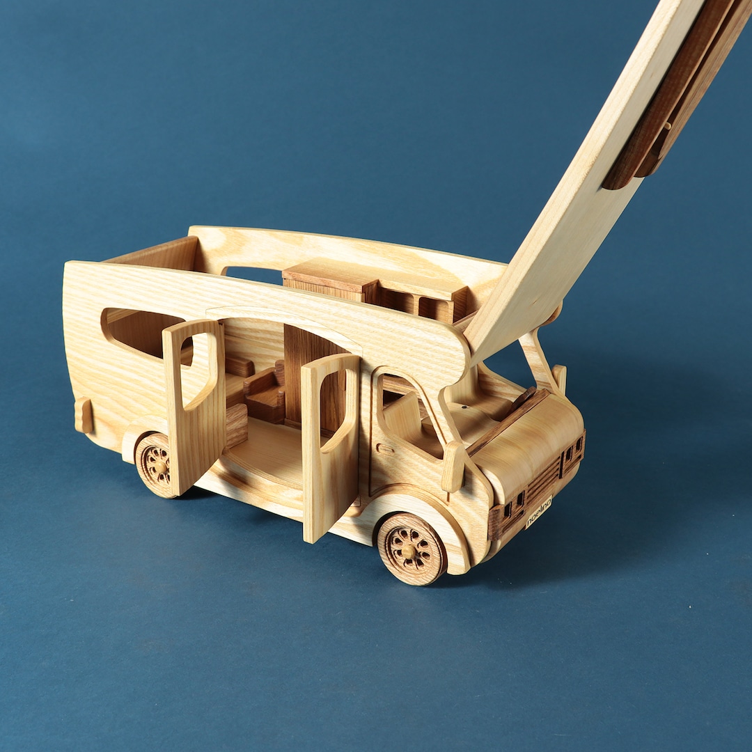 Wooden Toy Camper Van | Motorhome With Furniture and Surfboard ...