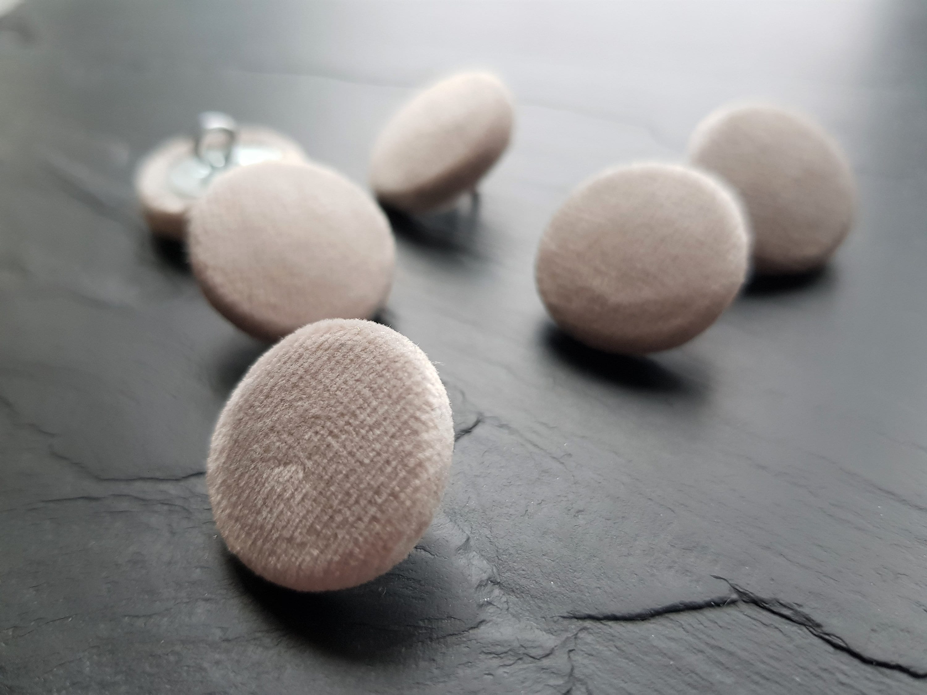 Light grey velvet buttons hand covered buttons 19mm or 25mm | Etsy