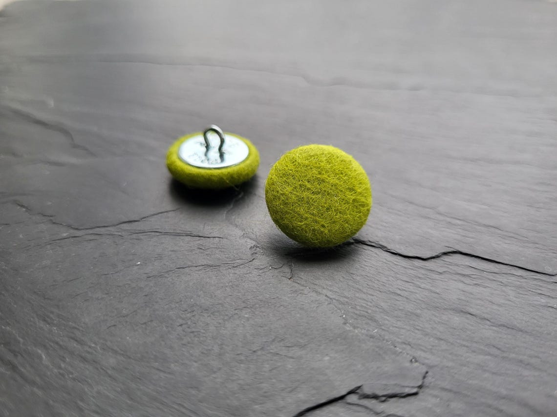 Green Felt Buttons 100% Wool Hand Covered 23mm Metal Shank Buttons 80 ...