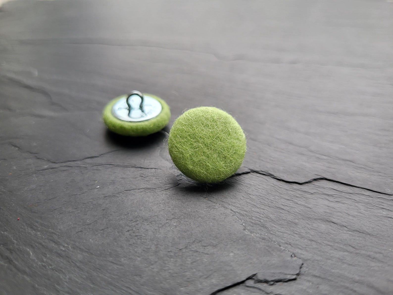 23mm Green Felt Buttons 100% Wool Hand Covered Metal Shank Buttons 85 ...