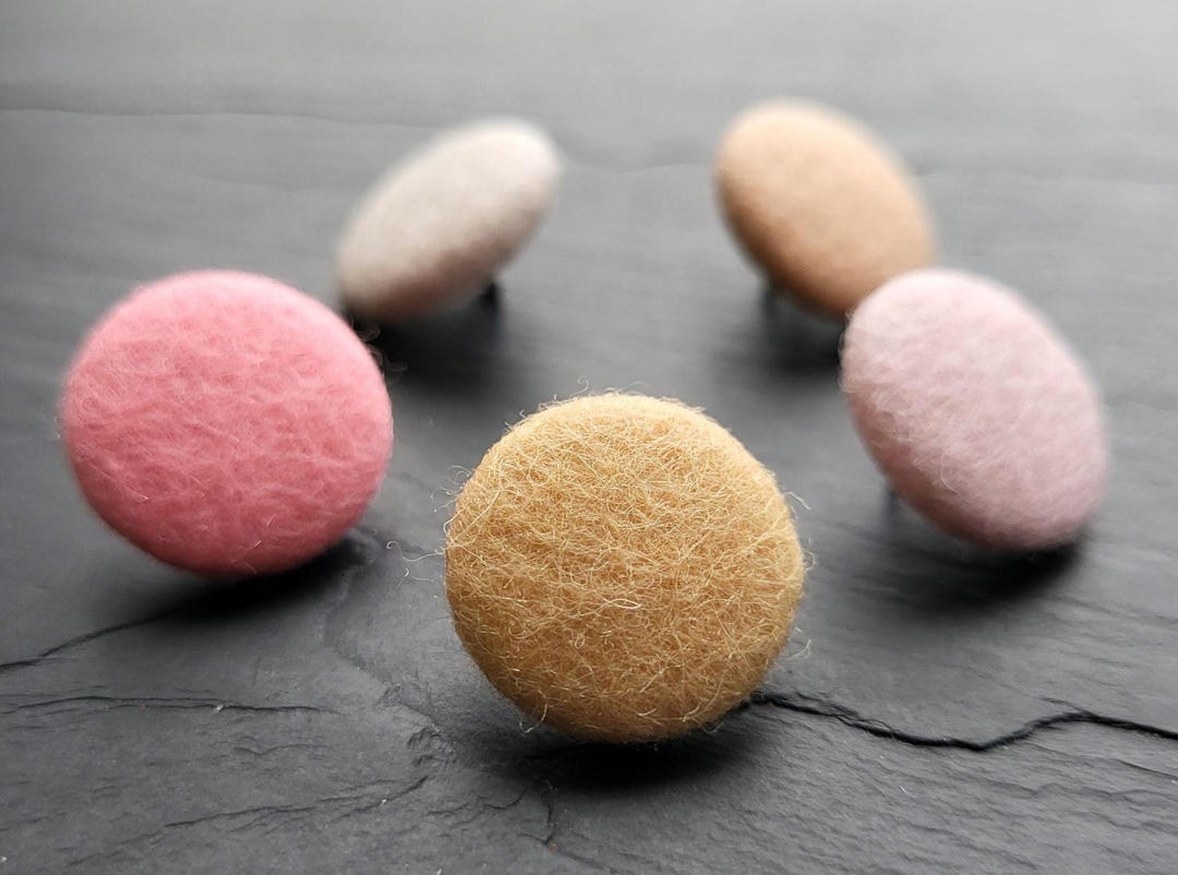 100% Wool Felt Buttons, Hand Covered Pale Pink 31mm Metal Shank Buttons ...