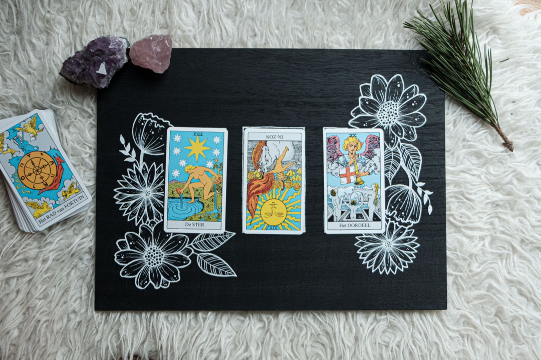 Tarot Board Three Card Spread White Flowers - Etsy