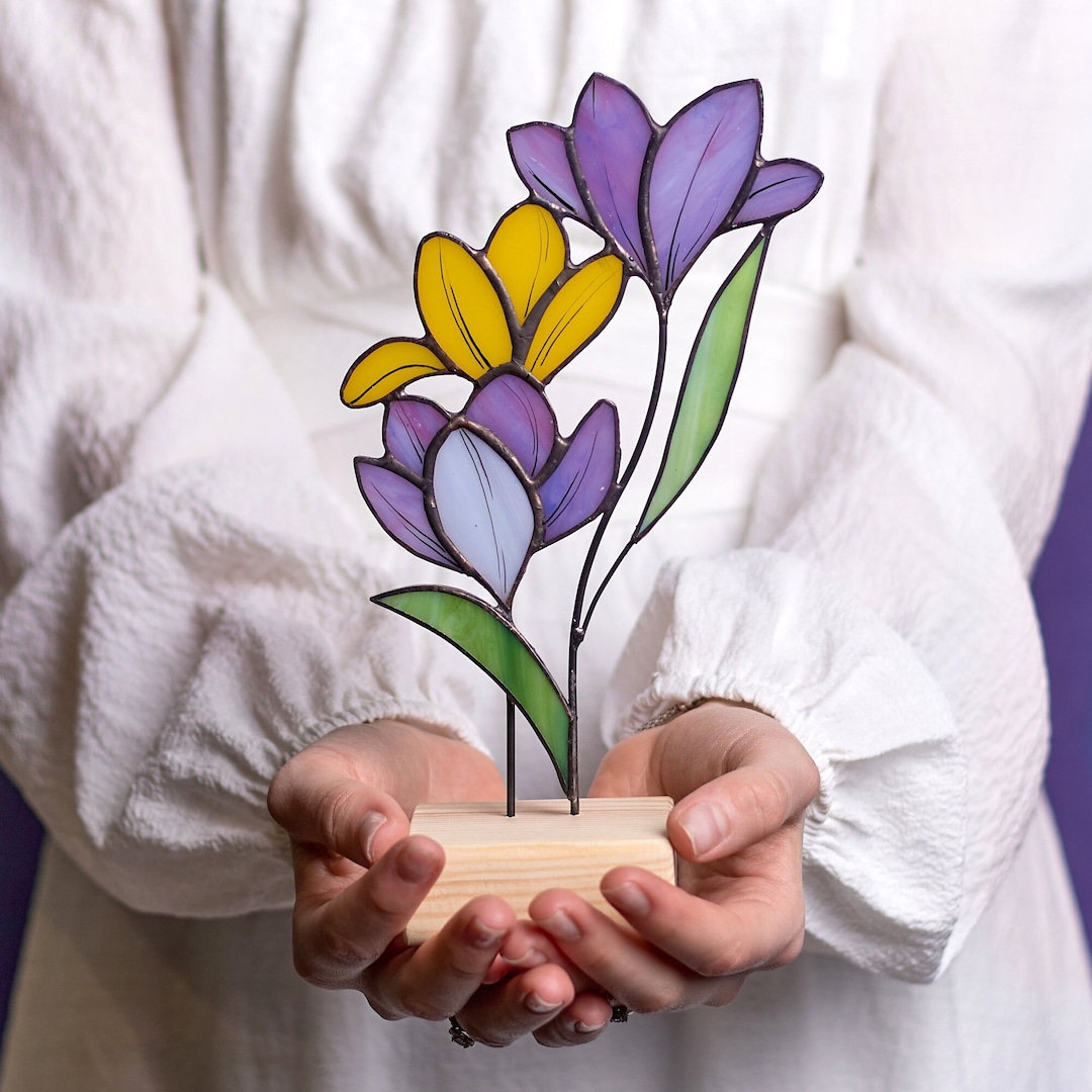 Crocus Flower Stained Glass Desk Standing Decor on Wooden Platform - Etsy