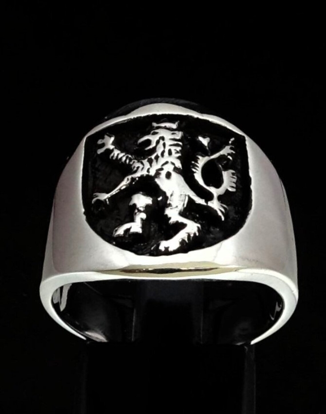Antiqued Sterling Silver Ring Scottish Rampant Lion on Shield - Etsy