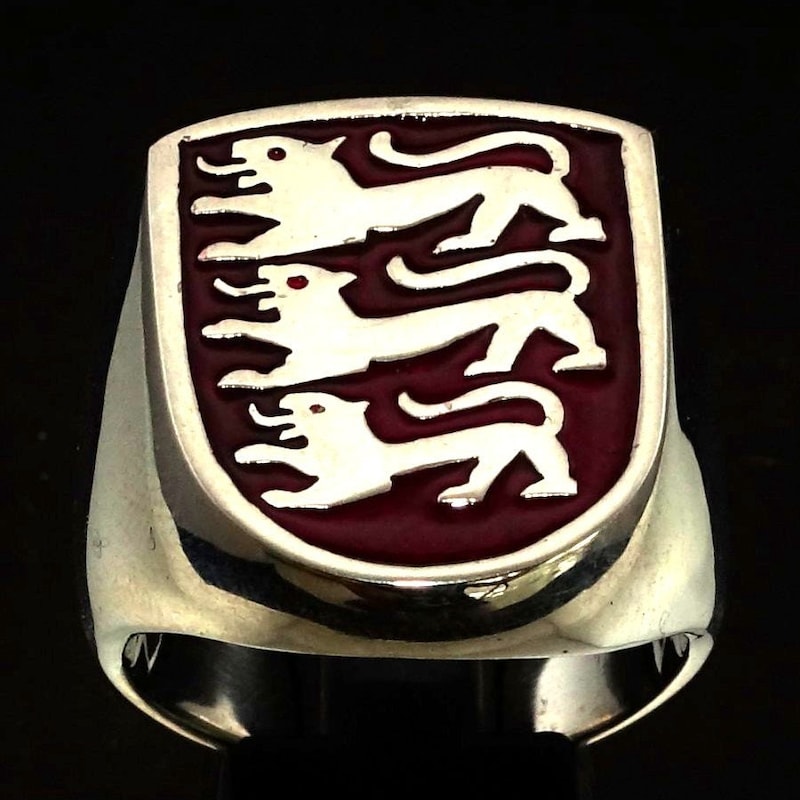 Three Lions - Etsy UK