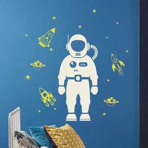 Spaceman Personalized Name Wall Vinyl Decals Boys Room Wall Decor ...