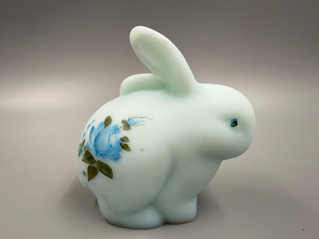 Fenton / Vintage Fenton / Fenton Art Glass Blue Satin Bunny / Fenton ...