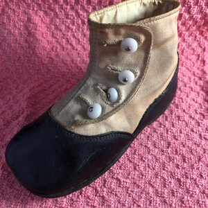 Patent Leather Shoe / Button up Shoe / Leather With White Canvas / 4 ...