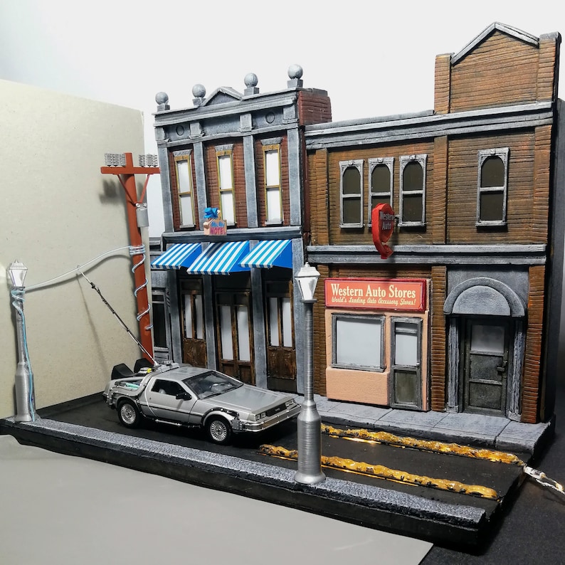 Back to the Future 1:24 Scale Diorama - Etsy