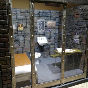 Hannibal Lecter Cell Diorama 6'' - Etsy