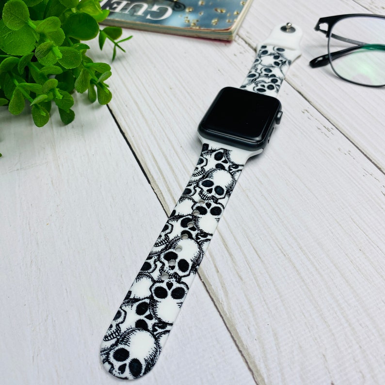 Skull Watch Band Skulls Silicone Apple Watch Band for 38 40 41 42 44 ...