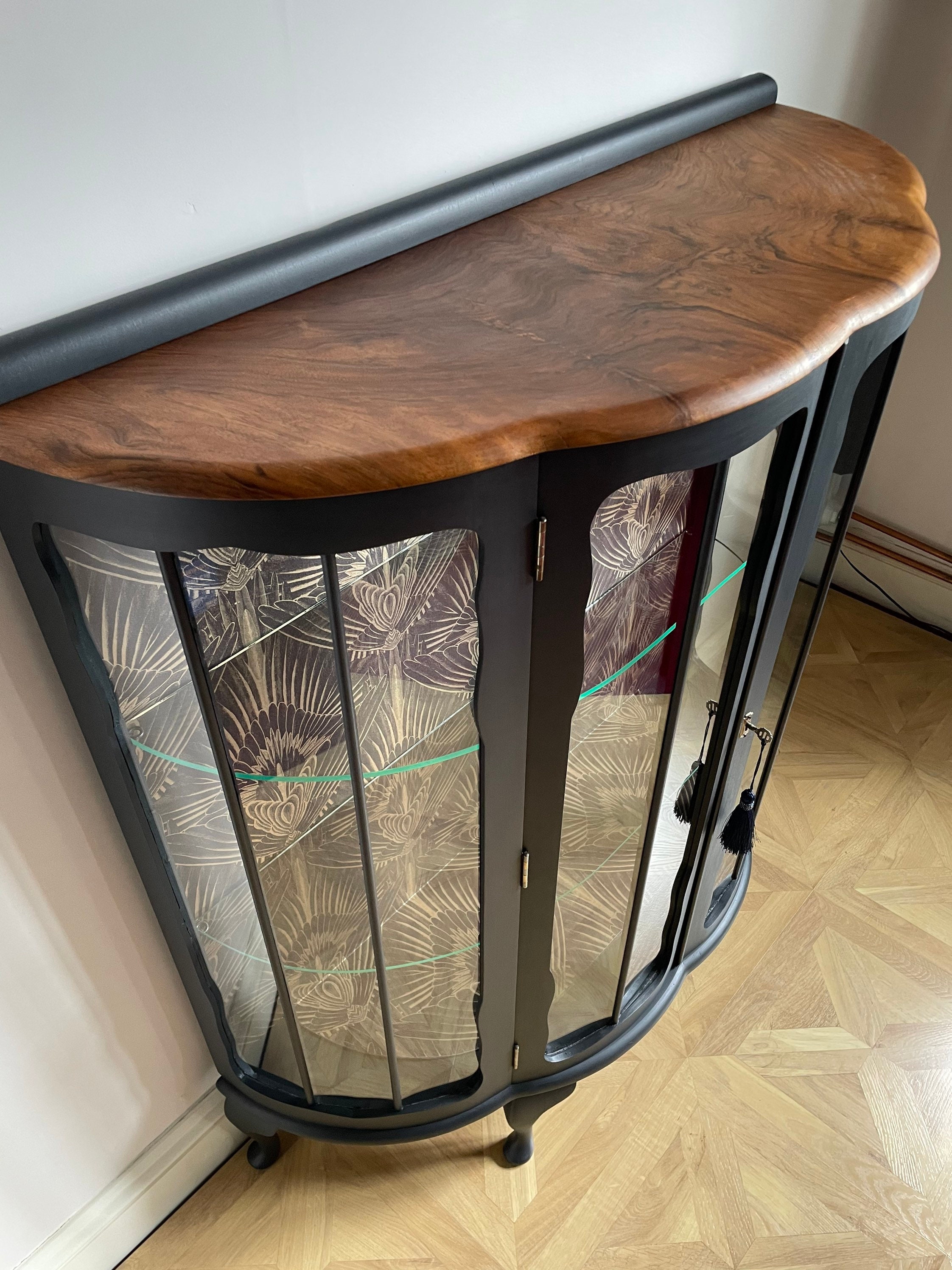 Restored Art Deco Gin Cabinet – Black & Gold Drinks Cabinet - Etsy UK