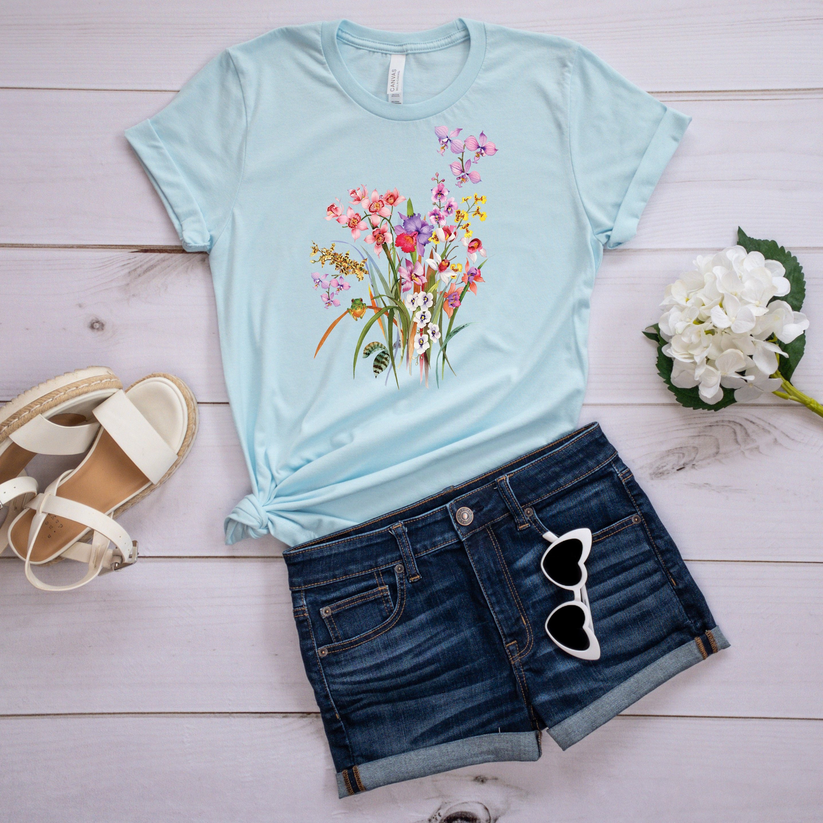 Floral Spring T-shirt, Spring Flowers Tee - Etsy