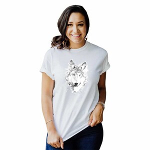 UV Light T-shirt, Fun Sun Activated Tee, Neon Wolf Color Changing Shirt ...