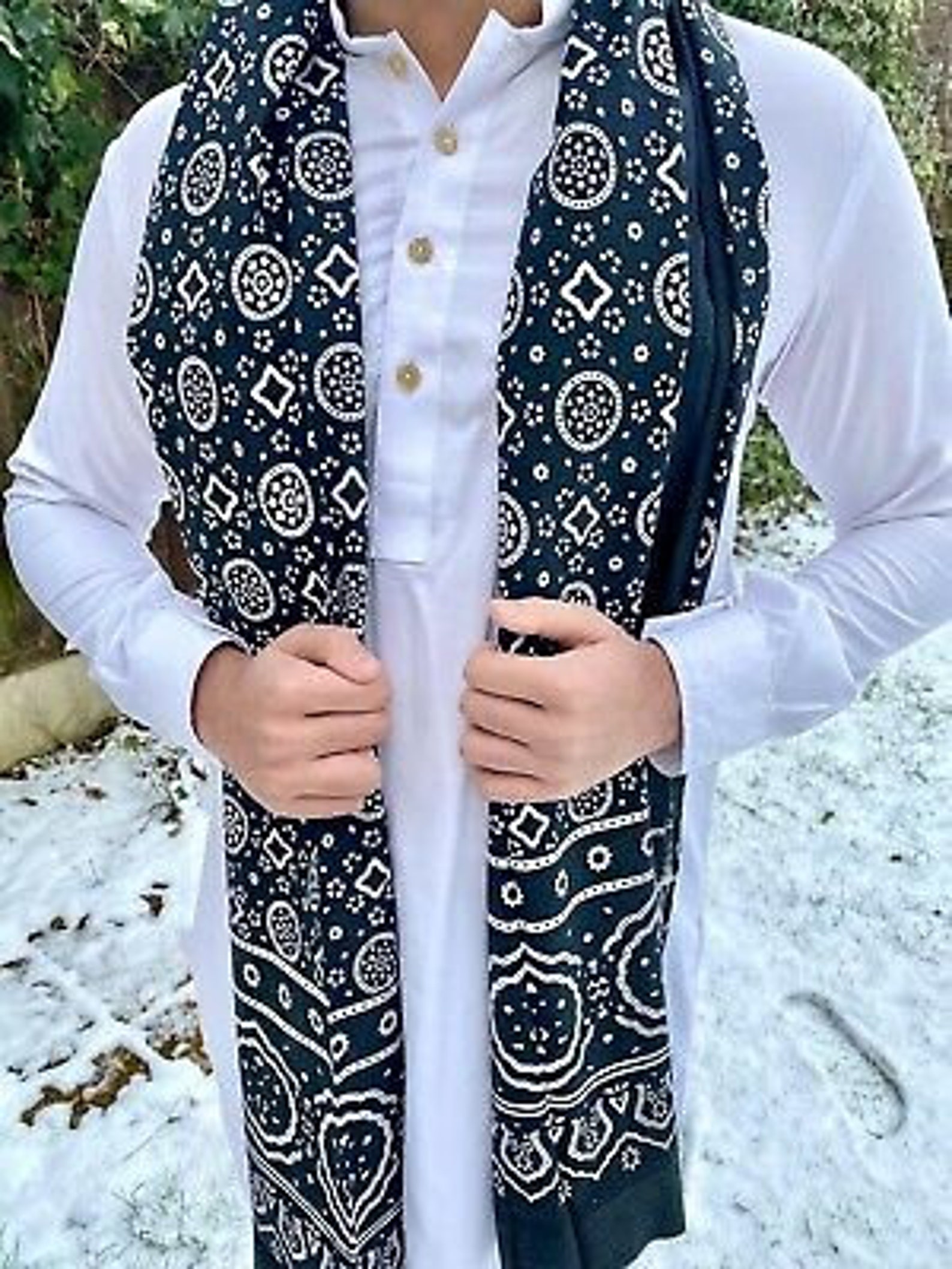 Cotton Block-printed Black Pakistani Sindhi Ajrak Neck Wrap / Scarf ...