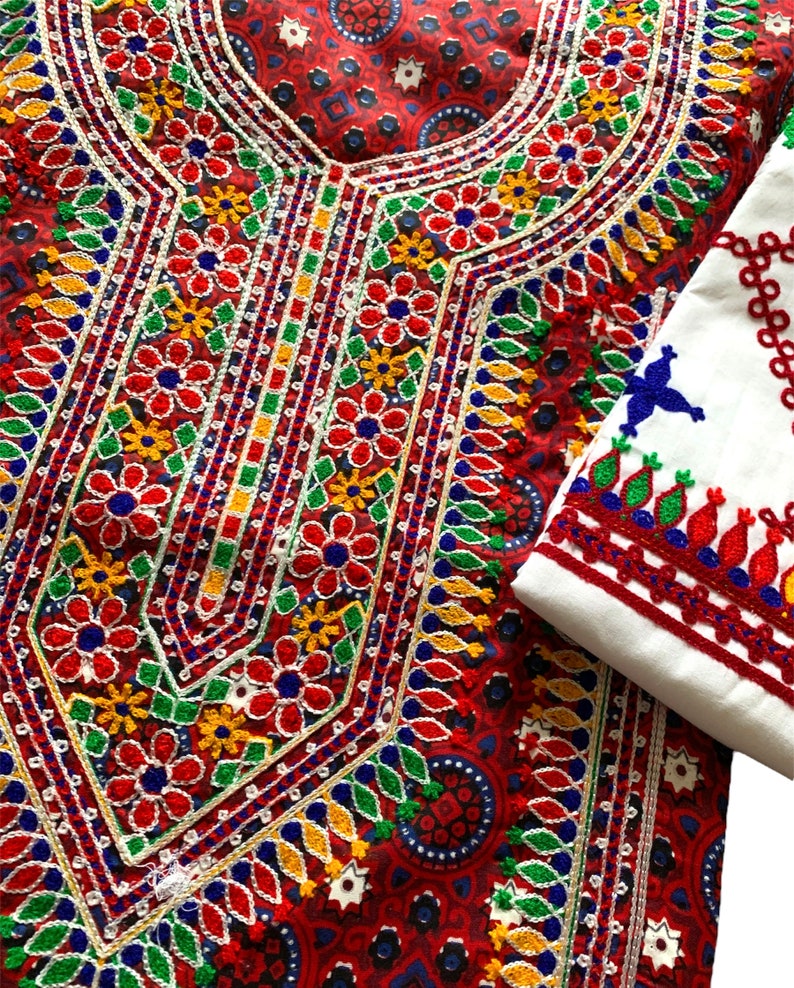 Pakistani Sindhi Ajrak Lawn Cotton 3 Piece Unstitched Suit, Embroidered ...