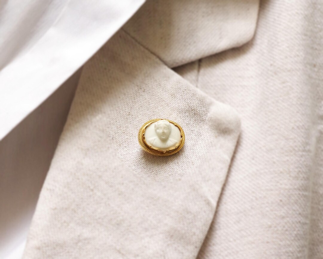 Cameo Biscuit Porcelain Tie Pin in 18k Gold, Man Portrait Cameo ...