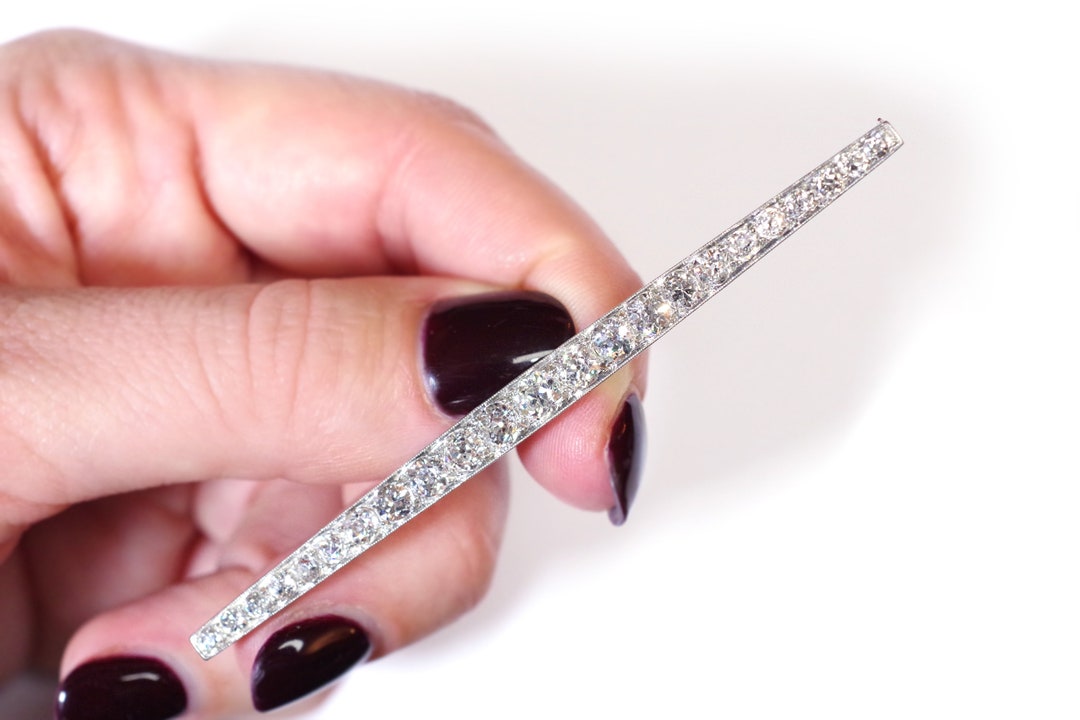 Art Deco Diamonds Line Brooch in Platinum, French Art Deco Brooch, Old ...