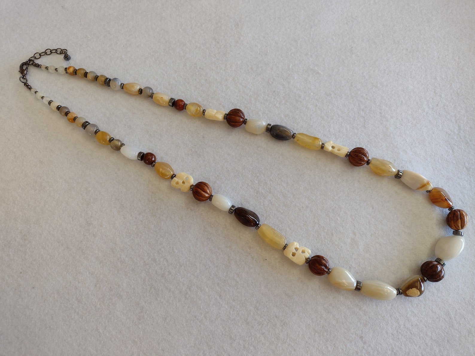 Vintage Variety Brown and Cream Bead Necklace - Etsy